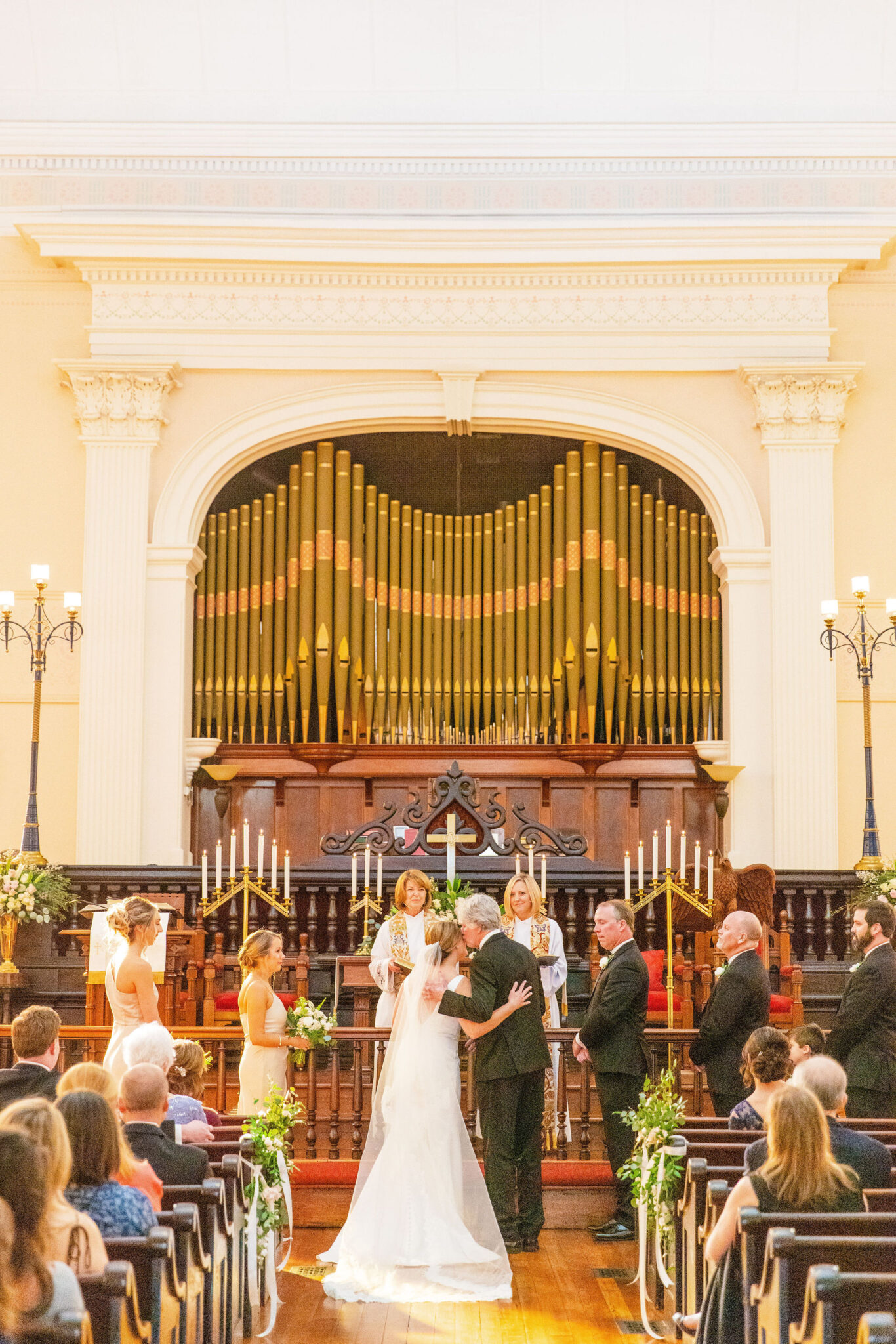 Jessica & Lee – Bethel UMC & The Cedar Room | Showit Blog